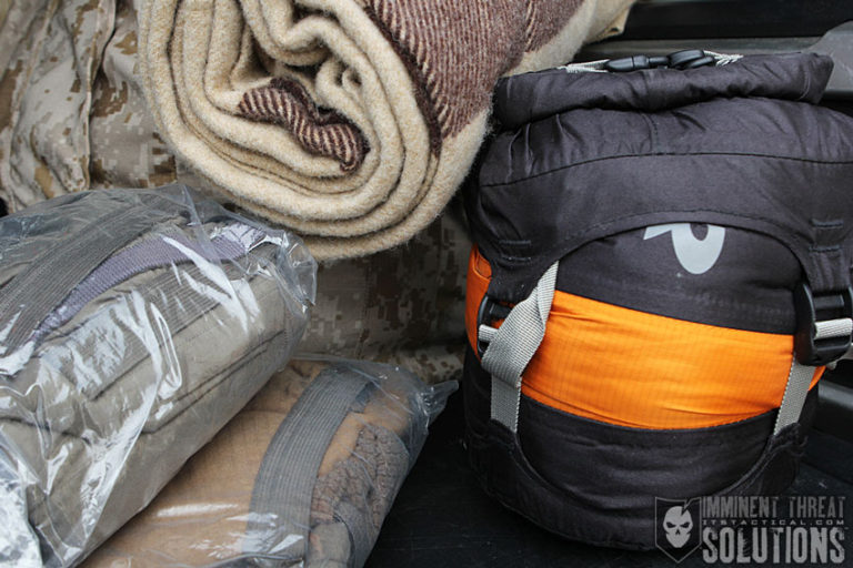 13 Items You Need in a Winter Emergency Vehicle Kit