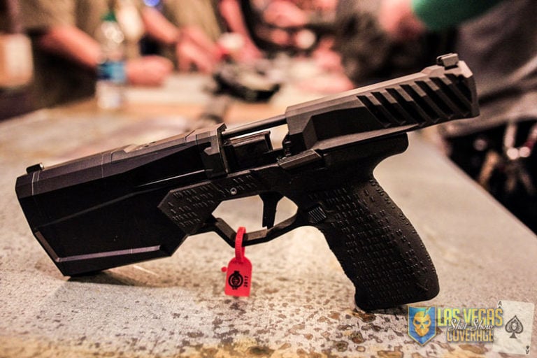 SHOT Show 2017: Day 1 Live Coverage - ITS Tactical